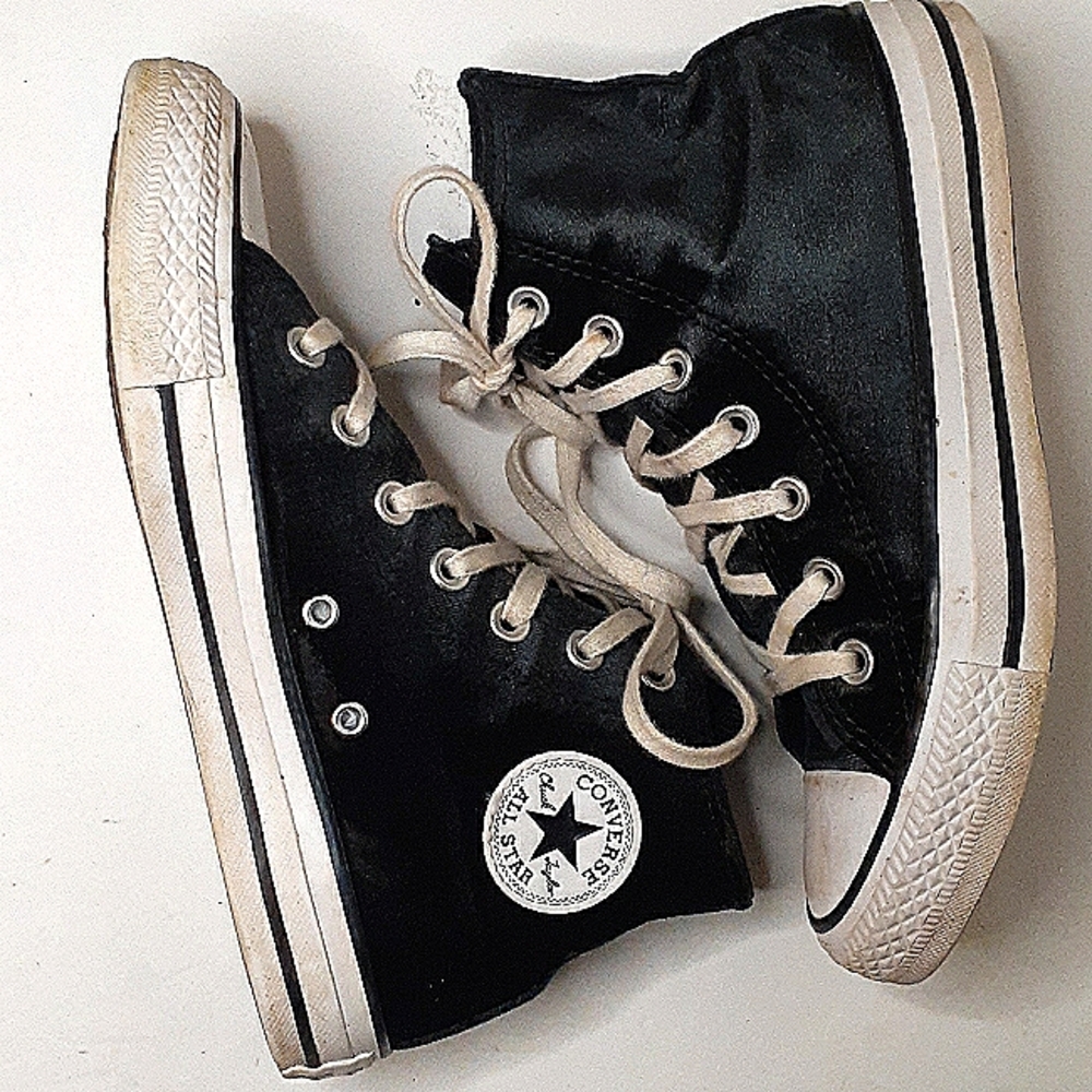 Converse Chuck Taylor Black Velvet Velour High Top - Gem